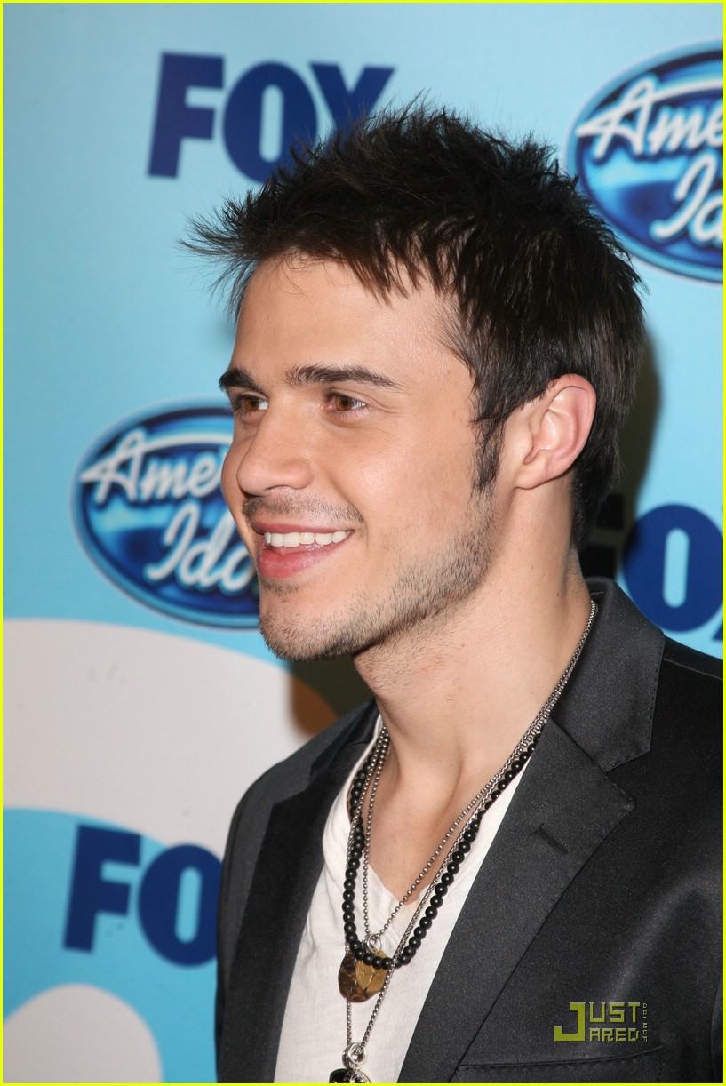 Kris Allen Wins American Idol 8!: Photo 1938921 | Adam Lambert, American Idol, Kris Allen ...