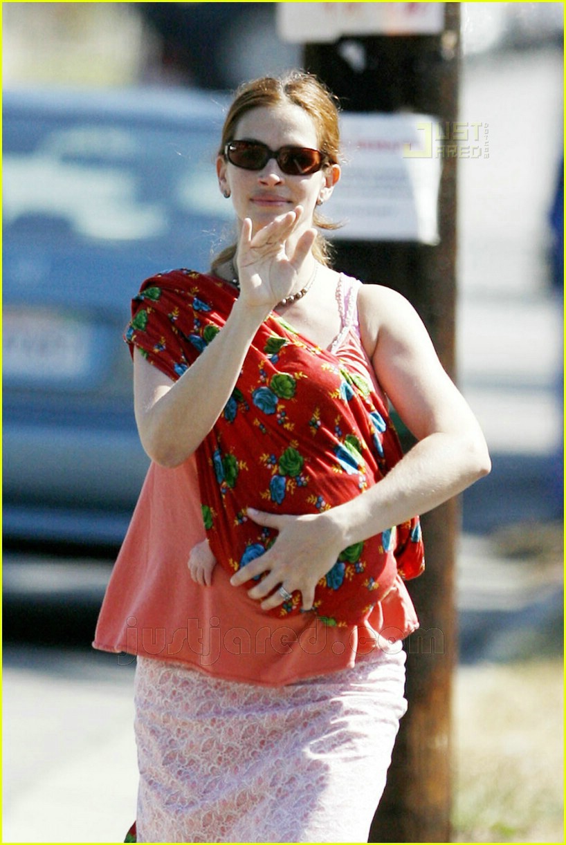 Henry Moder: First Pictures of Julia Roberts’ New Son: Photo 465091 ...