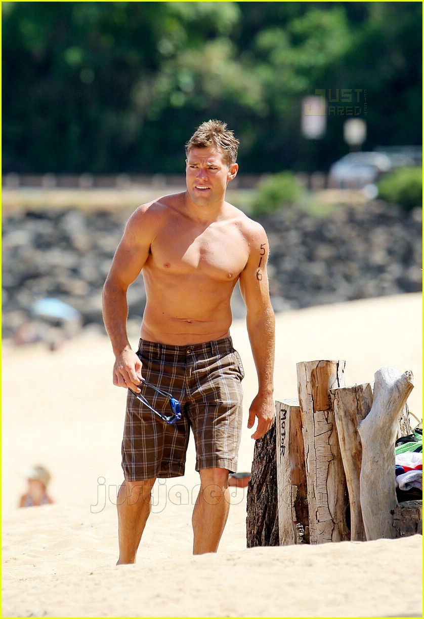 Andy Baldwin & Tessa Horst Stay Strong: Photo 479911 | Andy Baldwin ...