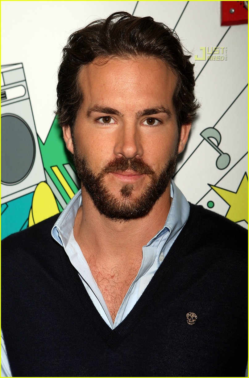 Ryan Reynolds @ TRL: Photo 551781 | Ryan Reynolds Pictures | Just Jared