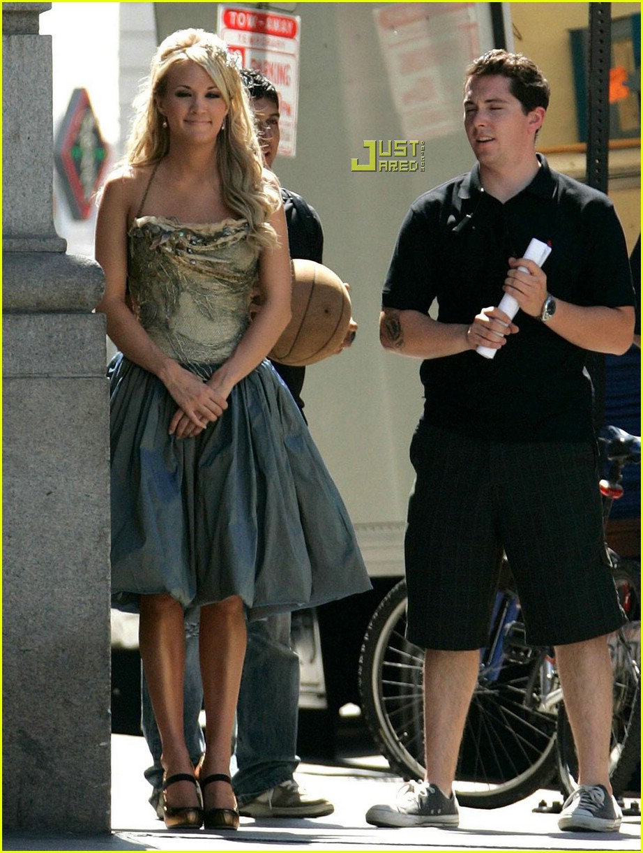 Carrie Underwood - "So Small" Music Video: Photo 600421 | Carrie ...