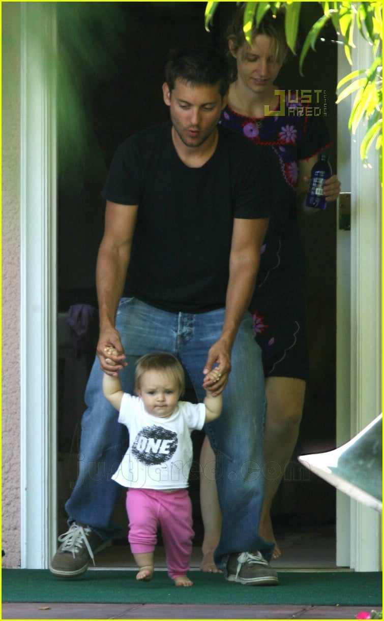 Ruby Maguire is a 'Robotech' Baby: Photo 579261 | Celebrity Babies ...