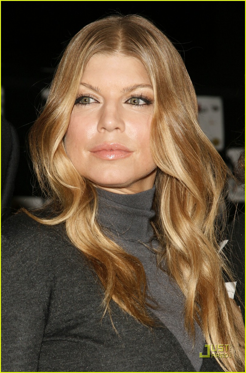 Fergie @ Grammys 2008: Photo 923321 | Fergie, Grammys 2008, Josh ...