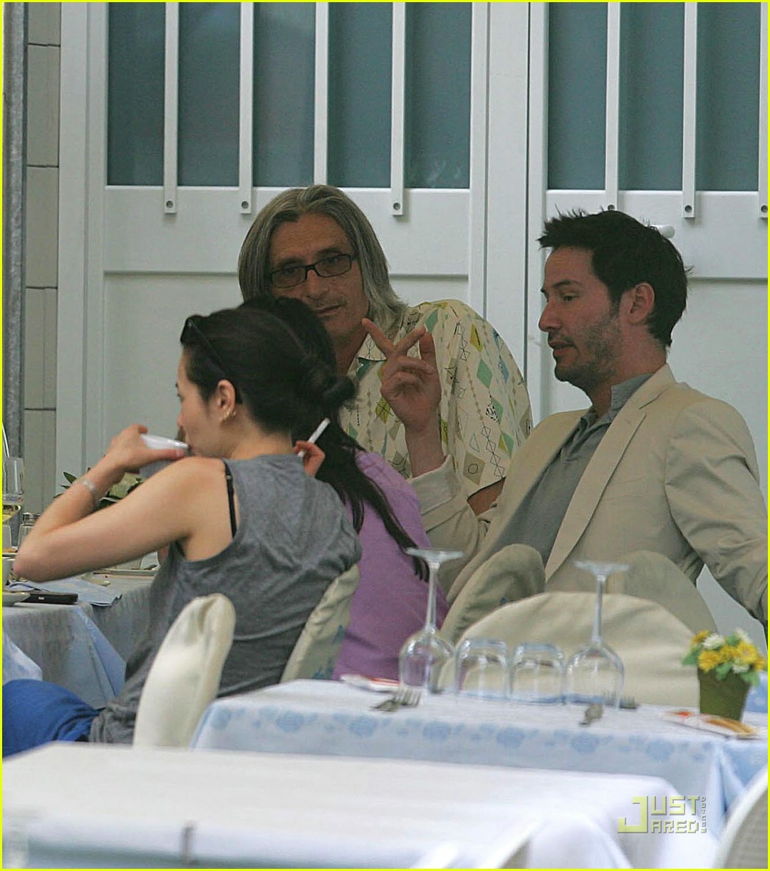 Keanu Reeves: I Love Me Some China Chow: Photo 1208251 | China Chow ...