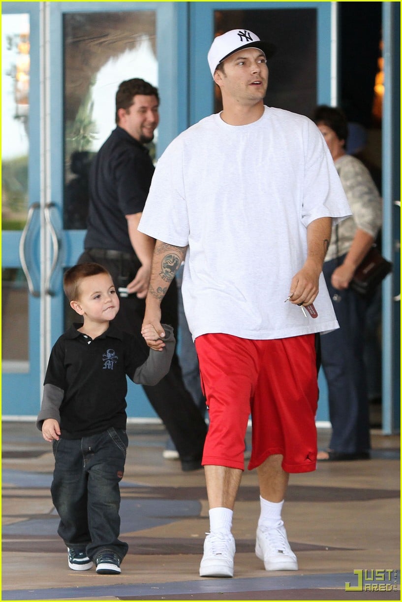 Sean Preston & Jayden James Federline: Planet 51 Pals: Photo 2403207 ...