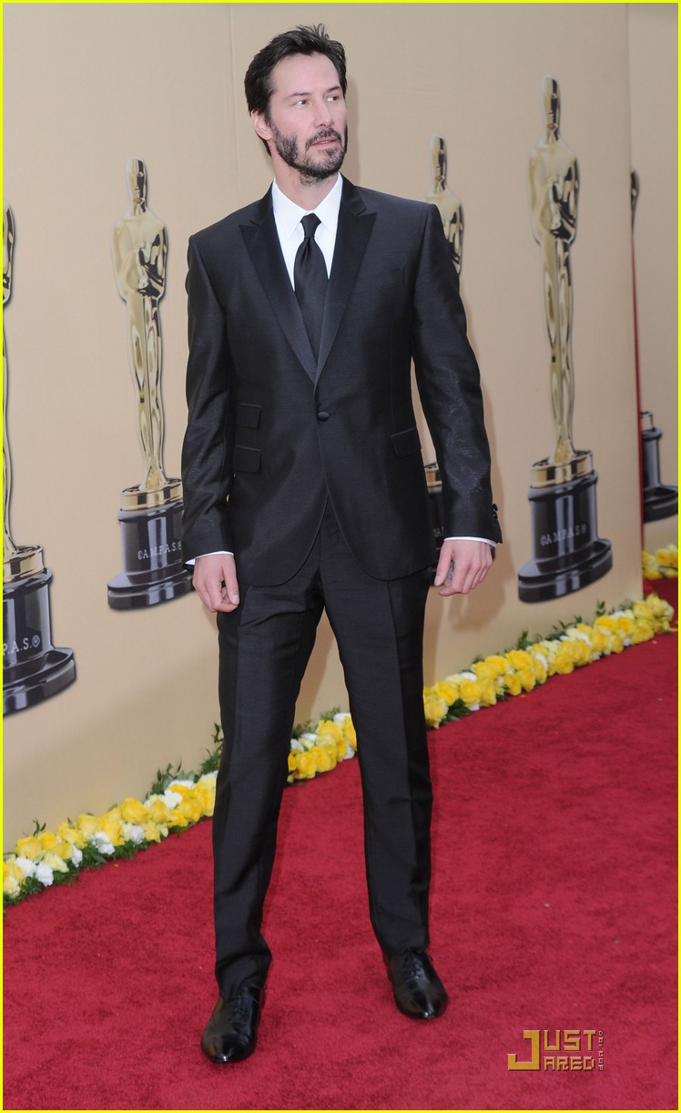 Keanu Reeves -- Oscars 2010 Red Carpet: Photo 2432999 | 2010 Oscars ...