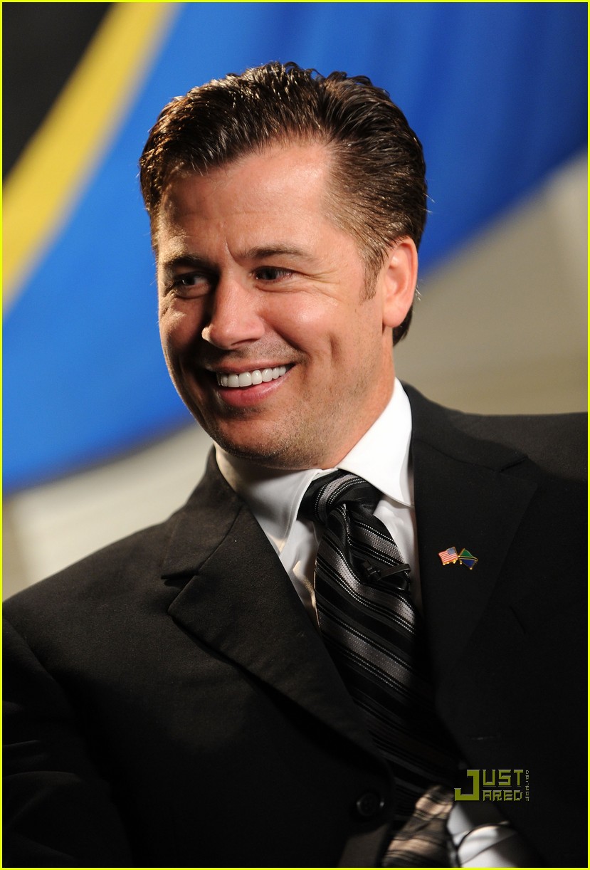 Doug Pitt Named Goodwill Ambassador Of Tanzania: Photo 2444140 | Brad ...