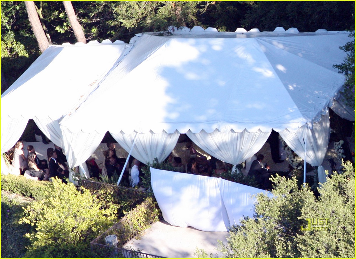 Robbie Williams: Wedding Photos with Ayda Field!: Photo 2471987 | Ayda ...