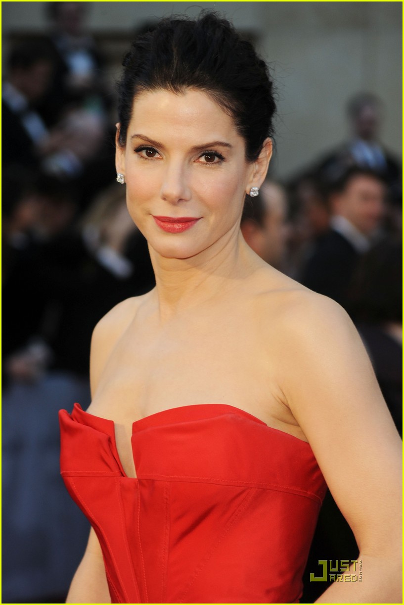 Sandra Bullock - Oscars 2011 Red Carpet: Photo 2523709 | 2011 Oscars ...