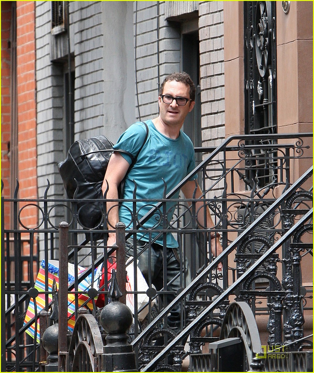 Darren Aronofsky Catches a Cab with Henry: Photo 2555596 | Celebrity ...
