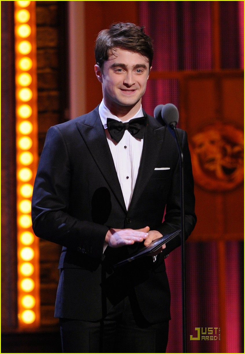 Daniel Radcliffe - Tony Awards 2011 Performance: Photo 2551881 | 2011 ...