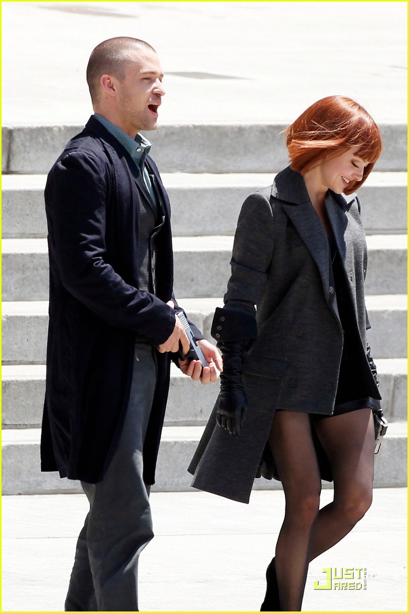 Amanda Seyfried & Justin Timberlake Go Back 'In Time': Photo 2568716 ...