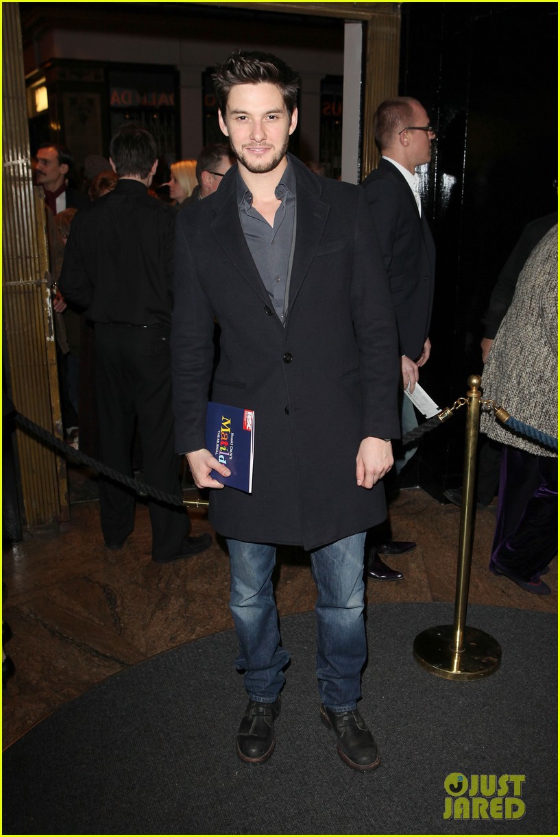 Najnowsze inspiracje z cdn01.cdn.justjared.com na Stylowi.pl