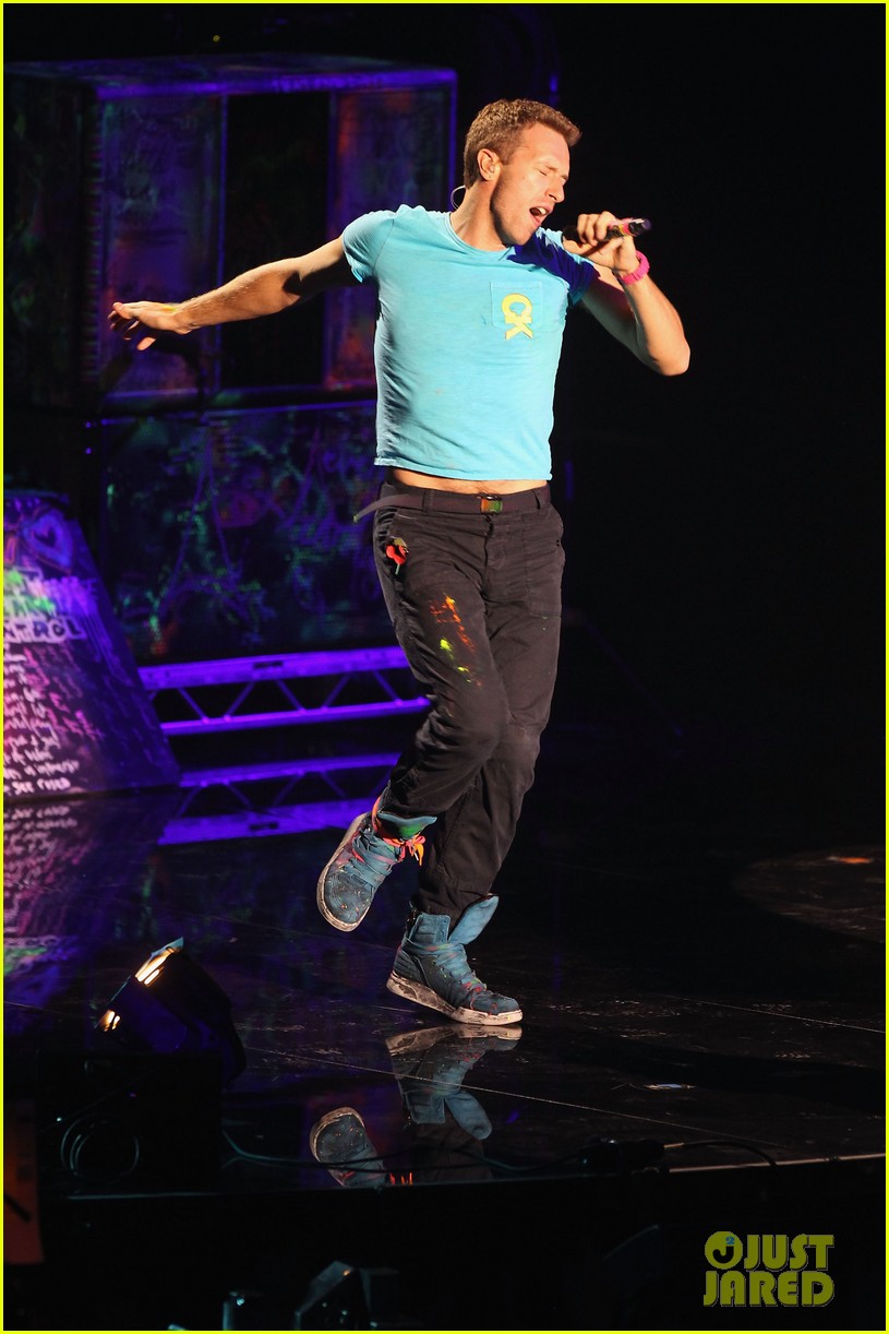 Coldplay: MTV EMAs 2011 Red Carpet & Performance: Photo 2597464 ...