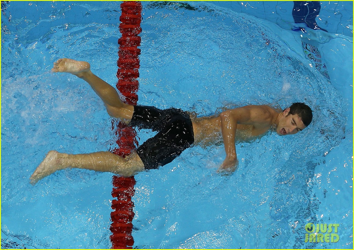 Michael Phelps Makes History with 19th Olympic Medal!: Photo 2694938 ...