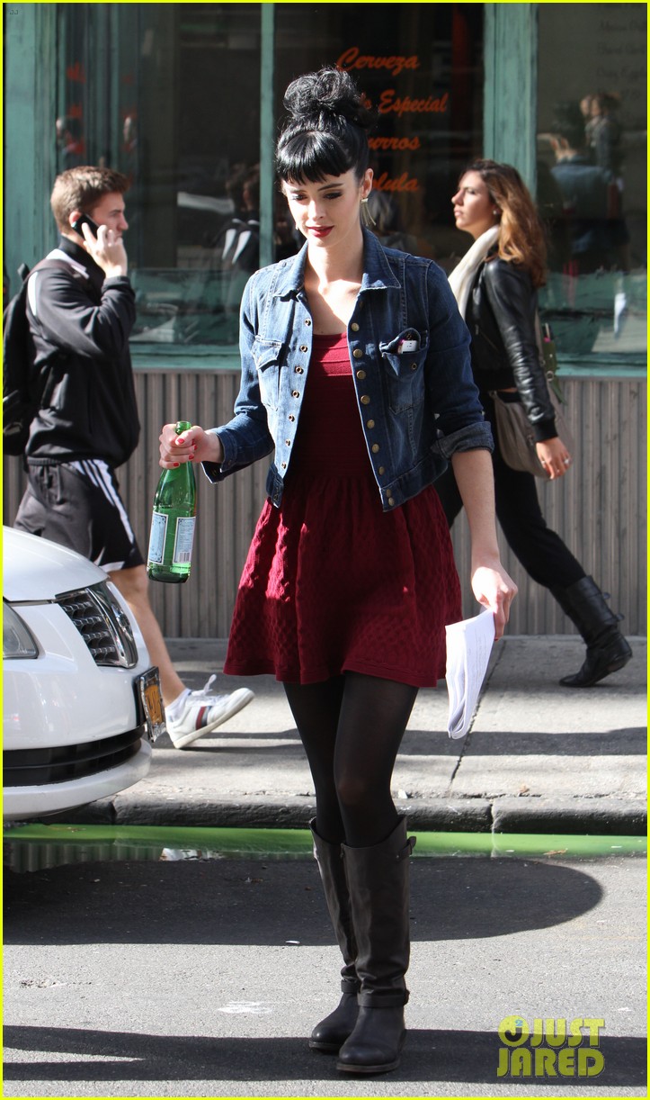 Krysten Ritter: 'Don't Trust the B---- in Apartment 23' Premiere ...