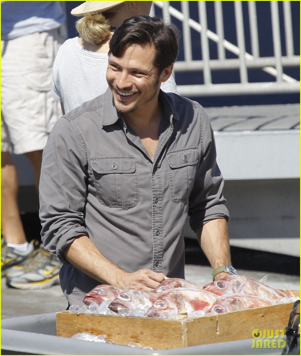 Roger Bart Boyfriend