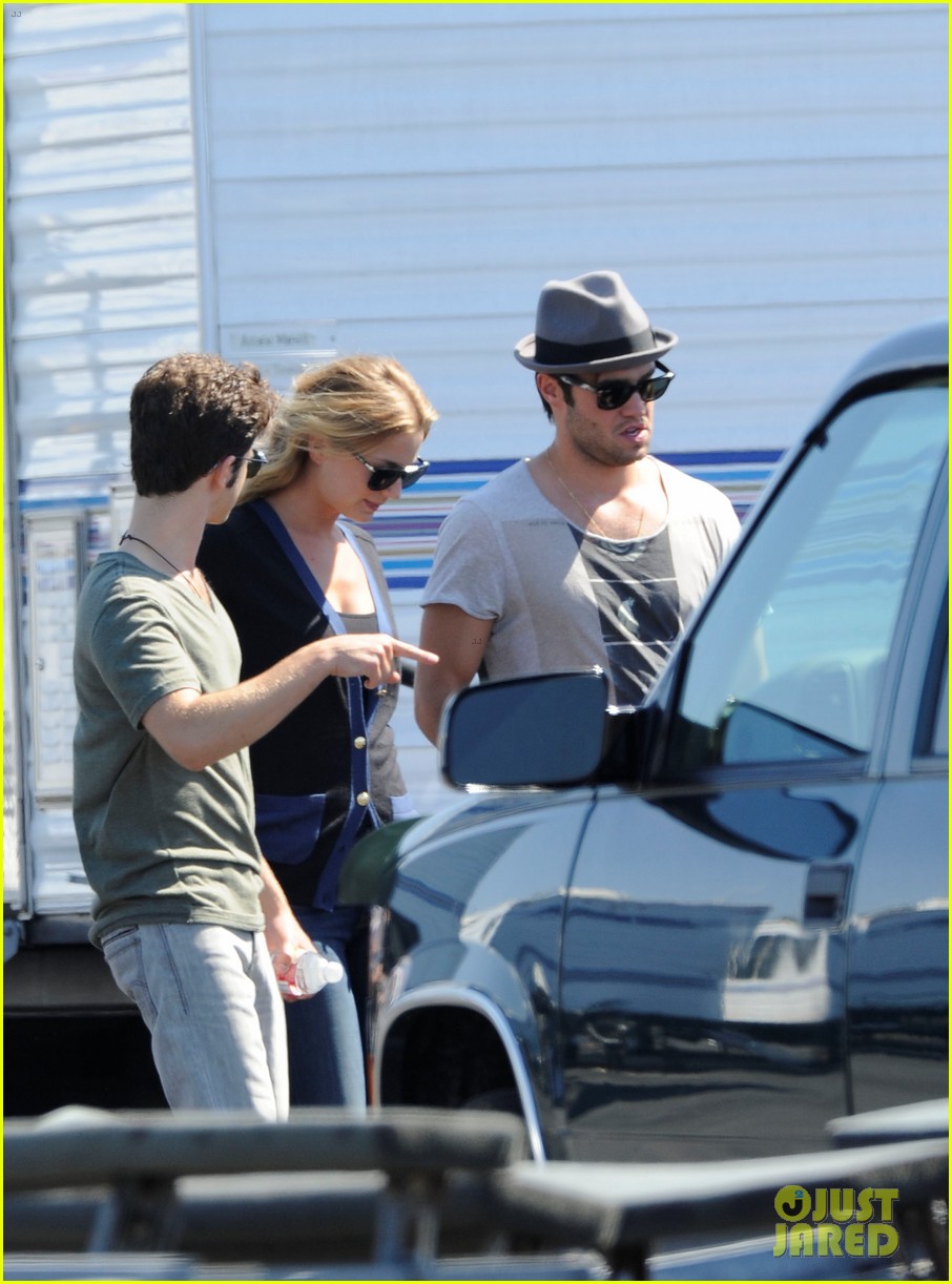 Roger Bart Boyfriend