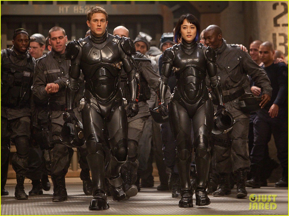 Charlie Hunnam: 'Pacific Rim' Trailer - Watch Now!: Photo 2774704 ...