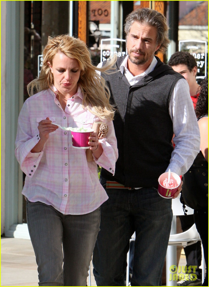 Britney Spears & Jason Trawick Split - Photo Memories!: Photo 2789478 ...