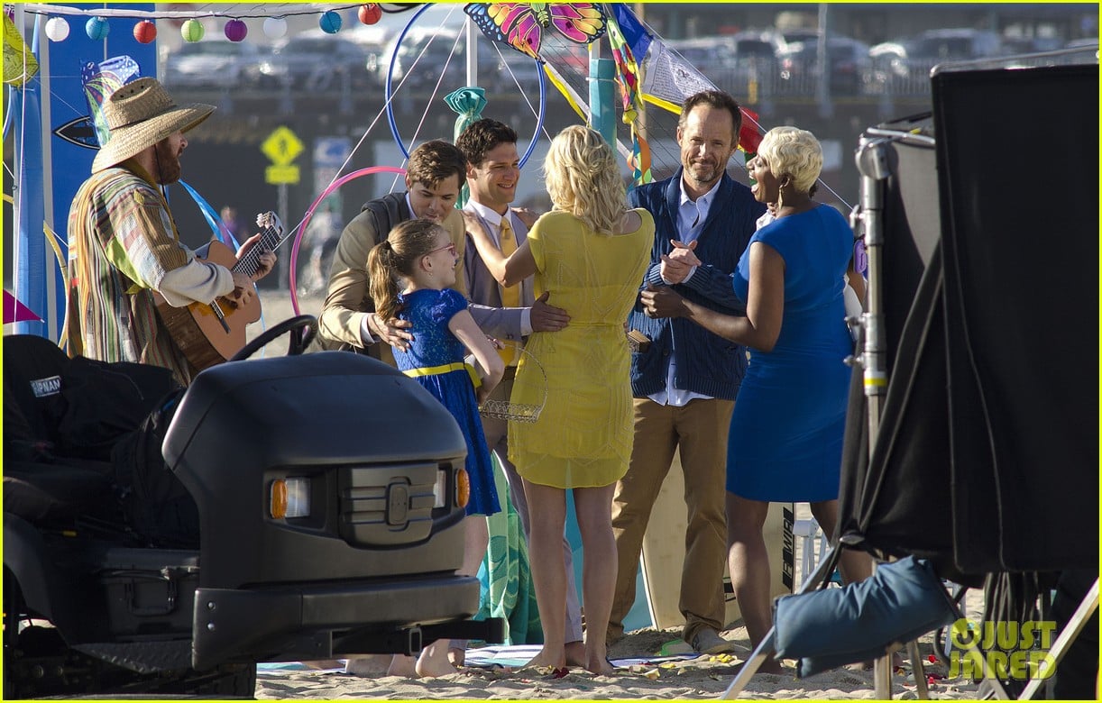 Andrew Rannells & Justin Bartha: 'New Normal' Beach Filming!: Photo ...