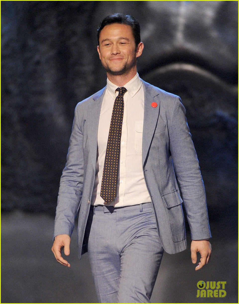 Joseph Gordon-Levitt - Guys Choice Awards 2013: Photo 2887517 | 2013 ...