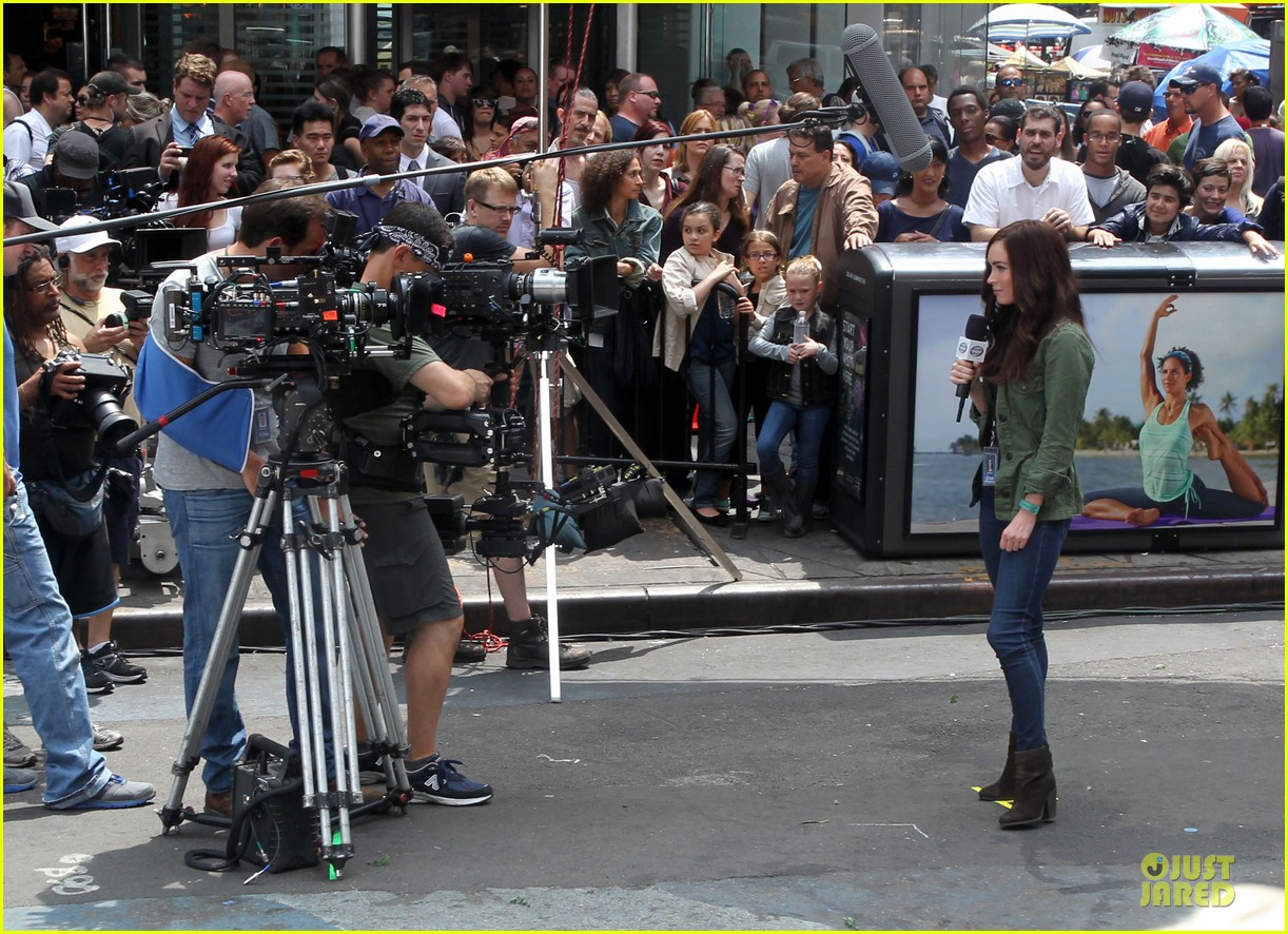 Megan Fox: News Reporting For 'Teenage Mutant Ninja Turtles'!: Photo ...