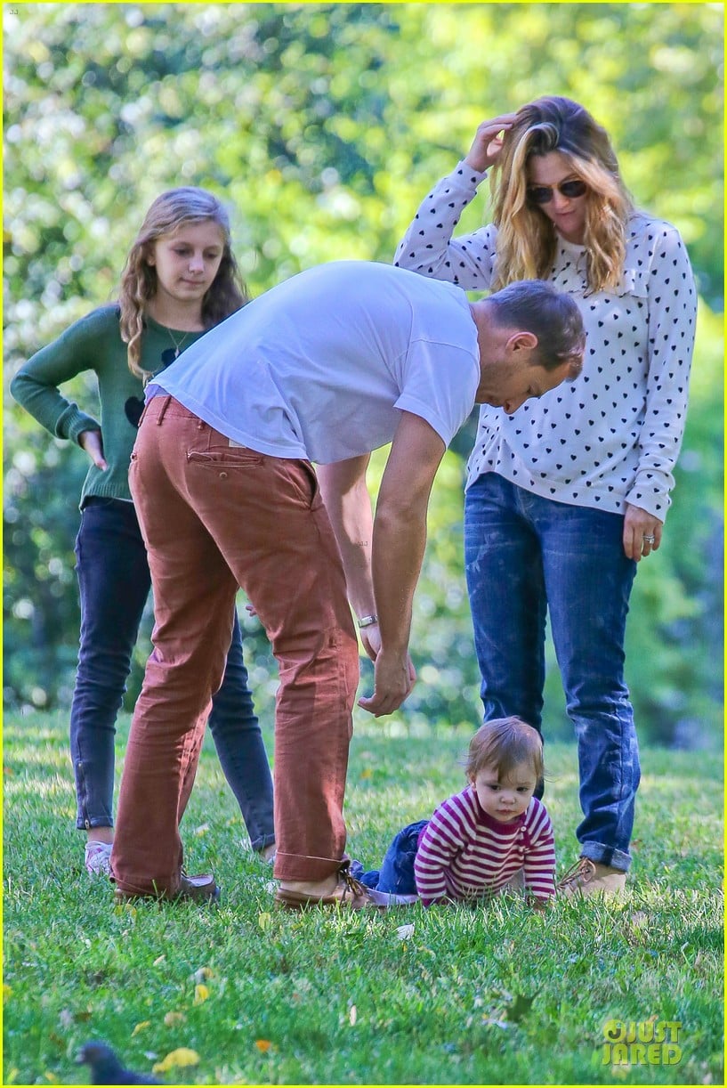 Drew Barrymore & Will Kopelman: Central Park Fun with Olive!: Photo ...