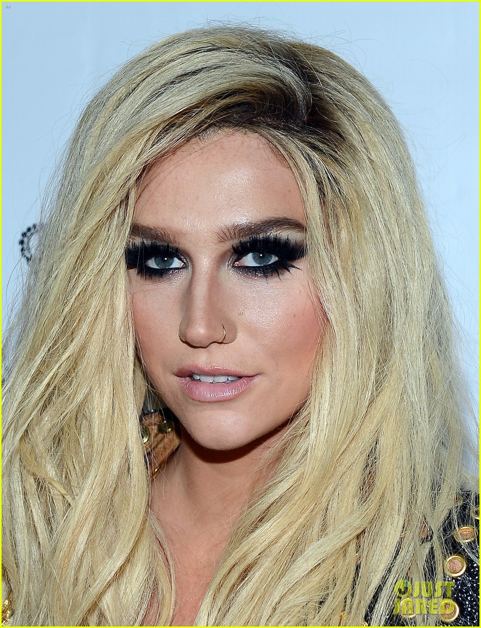 Ke$ha: 1 OAK Nightclub Performance in Vegas!: Photo 2942321 | Kesha ...