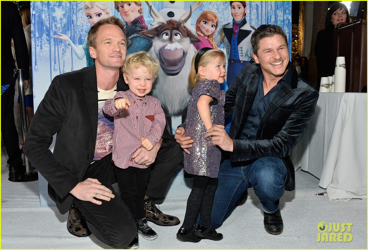 Neil Patrick Harris: 'Frozen' Premiere with The Family!: Photo 2996435 ...