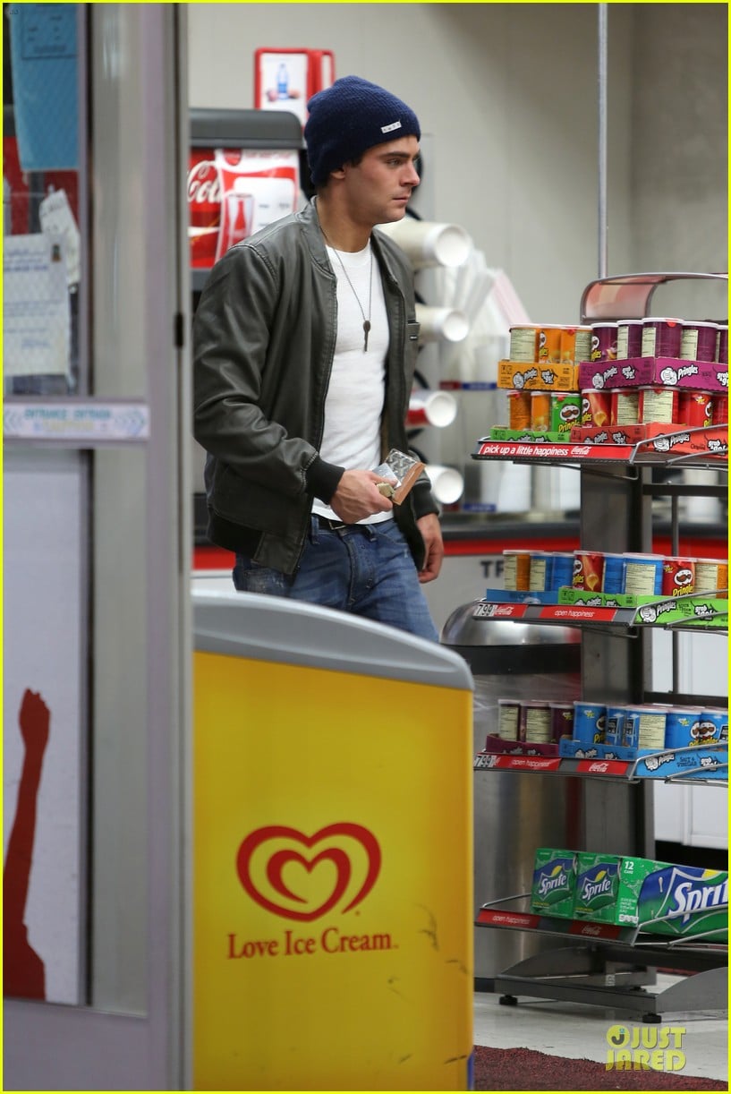 Neighbors Zac Efron Poster