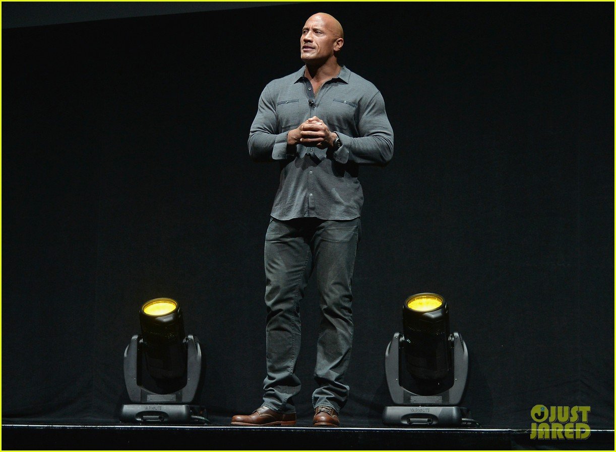 Dwayne 'The Rock' Johnson's Ripped Shirtless Body Is On Our Minds After ...