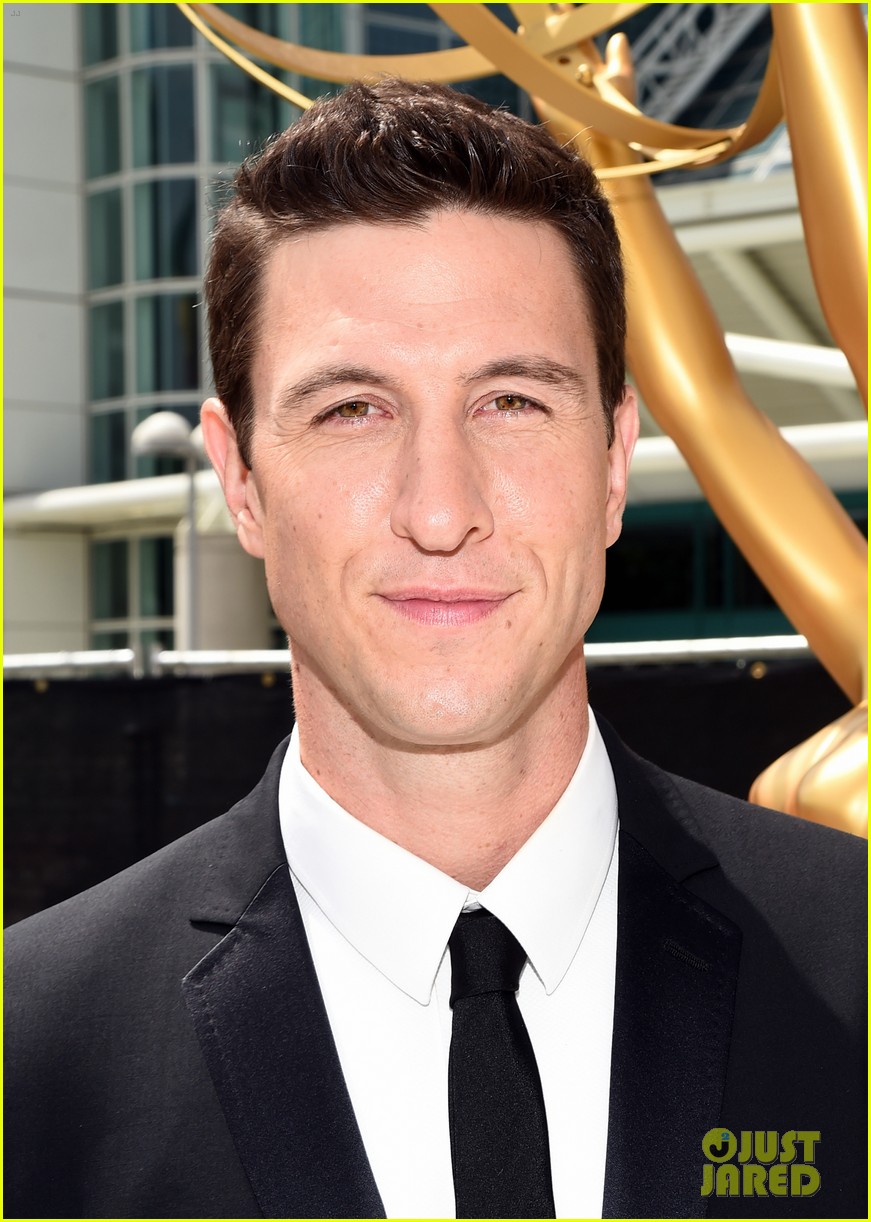 Kate Mulgrew & 'Orange Is the New Black' Stars Walk Emmys 2014 Red ...