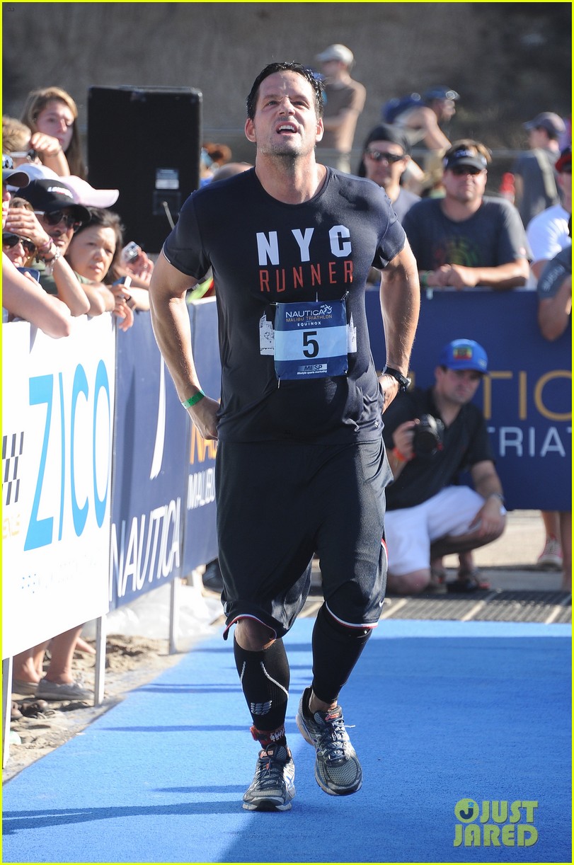 Geoff Stults & Colin Egglesfield Go Shirtless at Nautica Triathlon ...