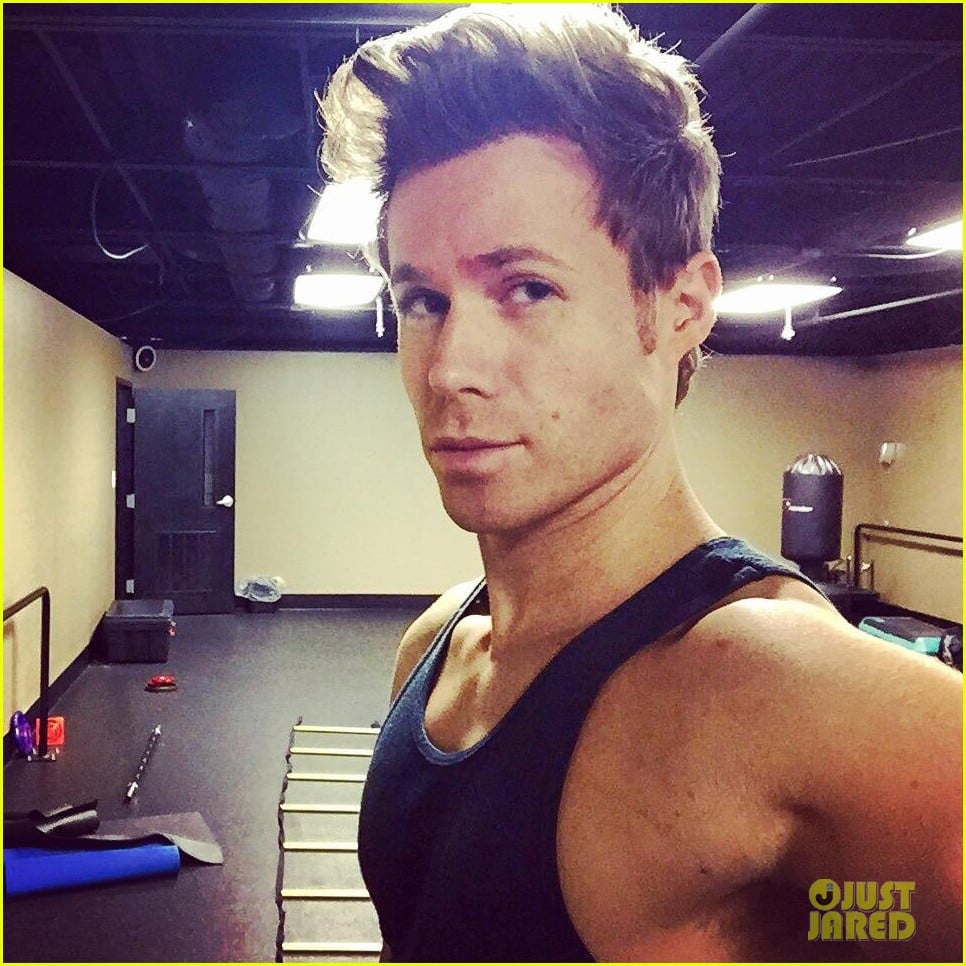 Ashley Parker Angel's Shirtless Selfies Keep Getting Better!: Photo ...
