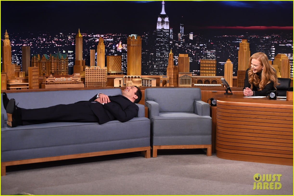 Nicole Kidman Gets Behind Jimmy Fallon's 'Tonight Show' Desk: Photo ...