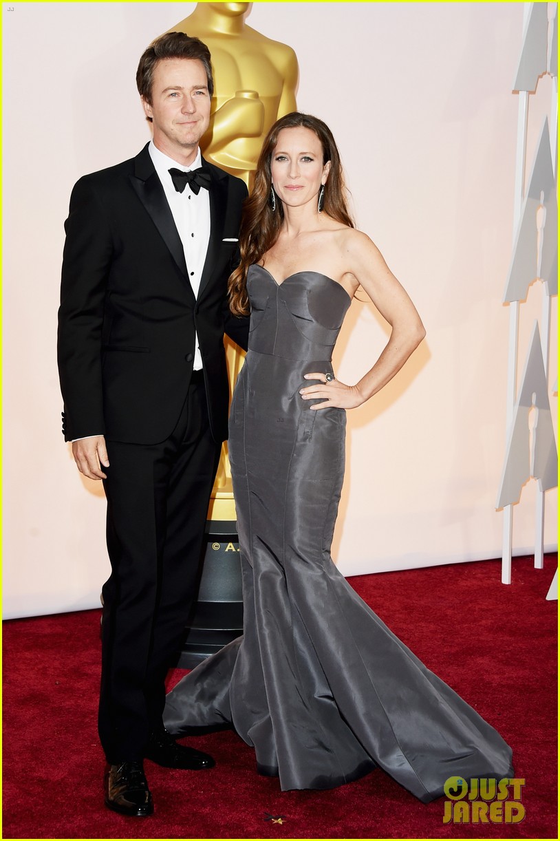 Nominee Edward Norton Brings Wife Shauna Robertson to Oscars 2015 ...