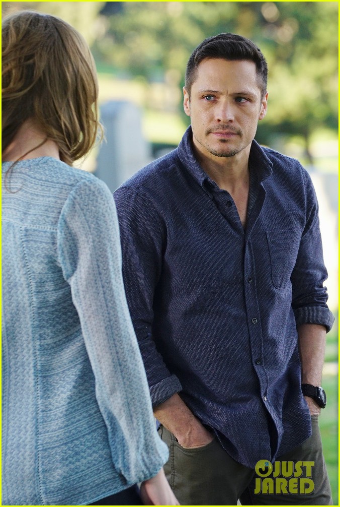 'Revenge' Cast Reacts to Cancellation - Read the Tweets!: Photo 3358468 ...