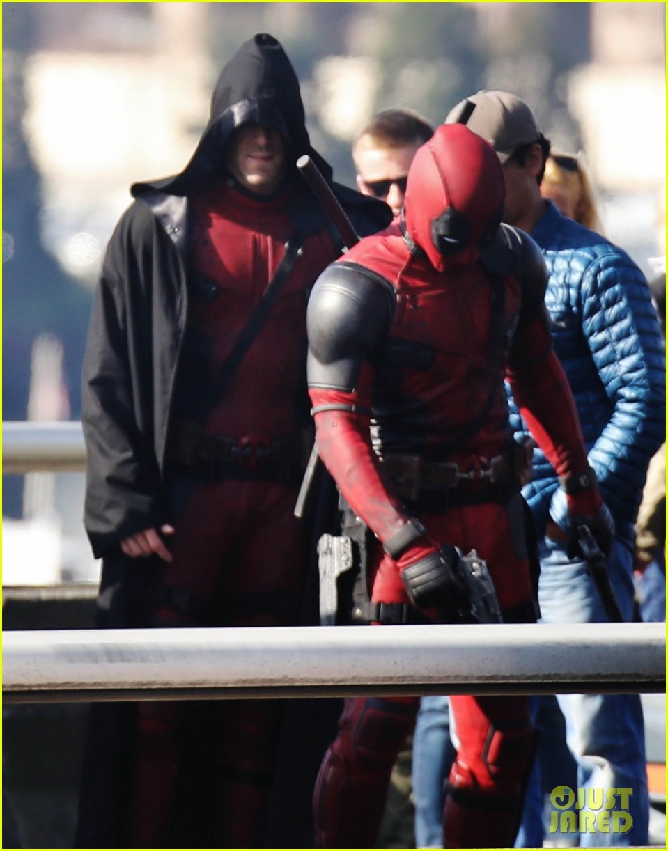 Ryan Reynolds Photographed Unmasked in the 'Deadpool' Suit!: Photo ...
