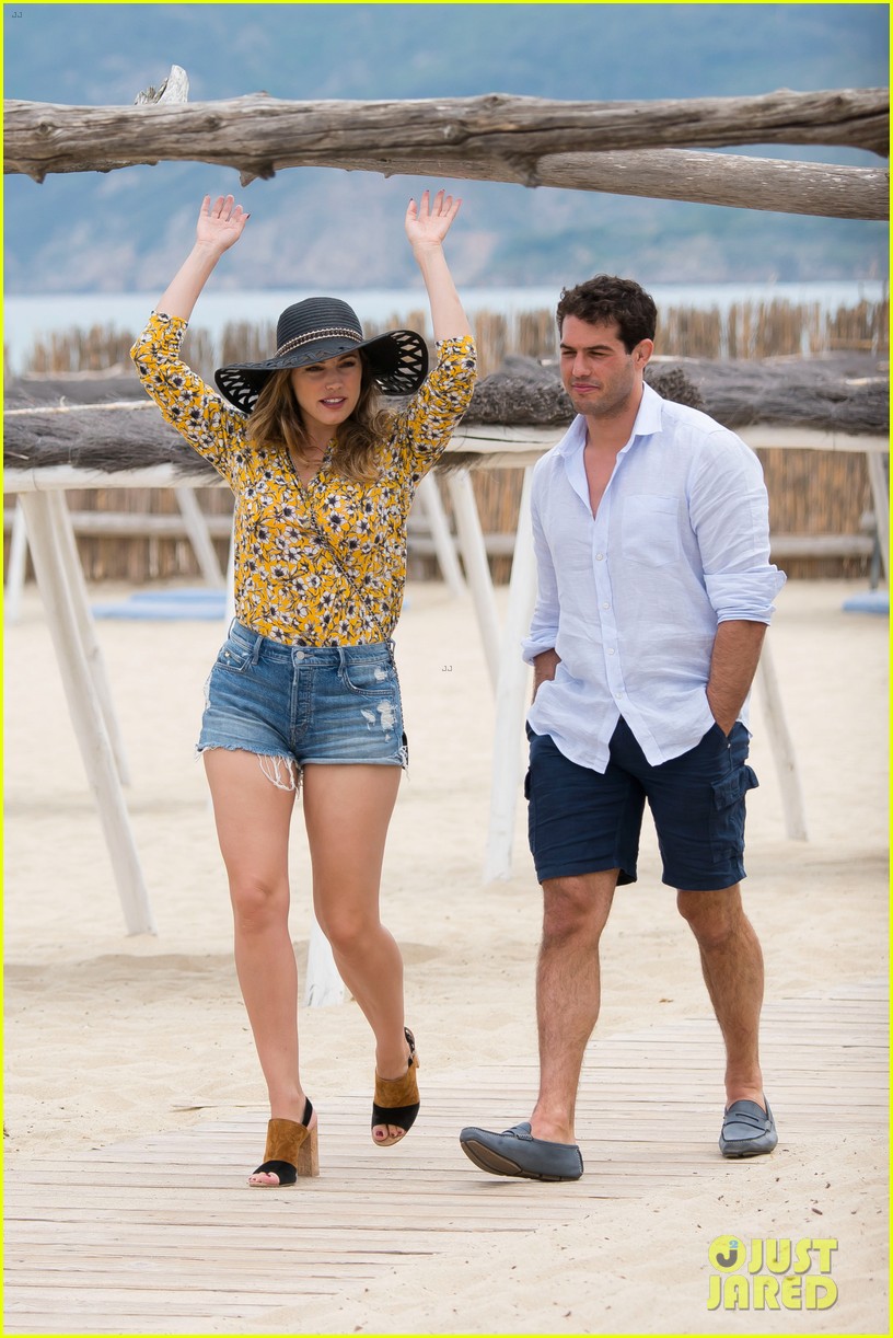 Kelly Brook & New Boyfriend Jeremy Parisi Celebrate His 30th Birthday ...