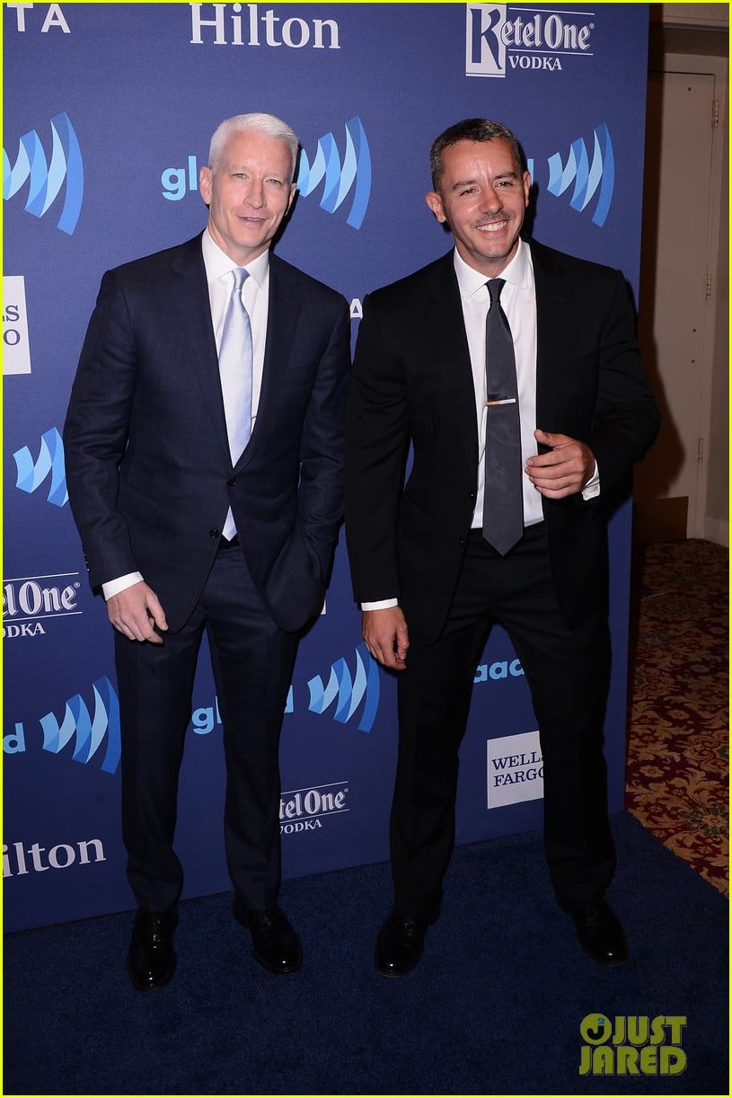 Anderson Cooper Walks the Red Carpet With Boyfriend Benjamin Maisani ...