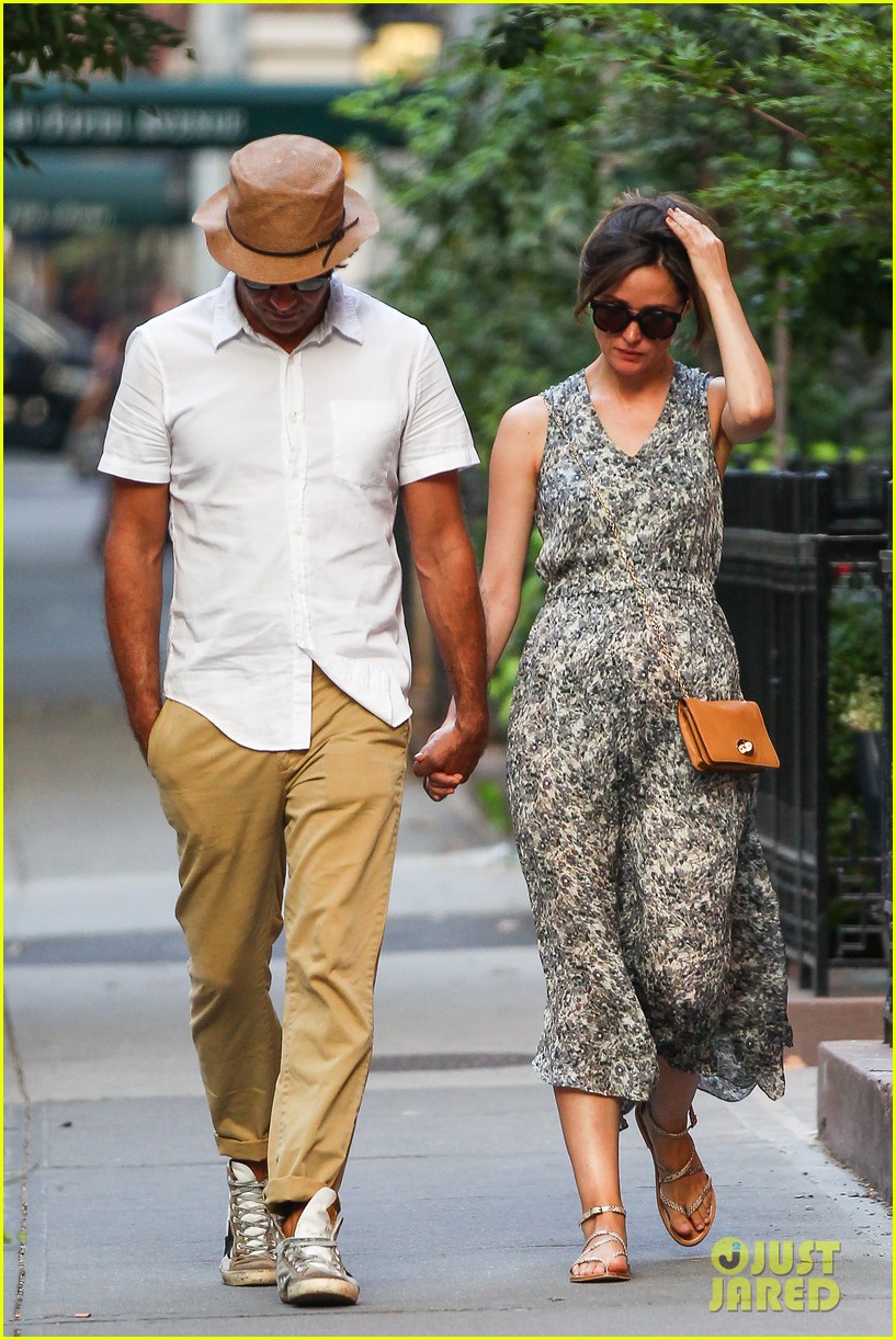 Rose Byrne Reveals Her Makeup Routine & Favorite Products: Photo ...