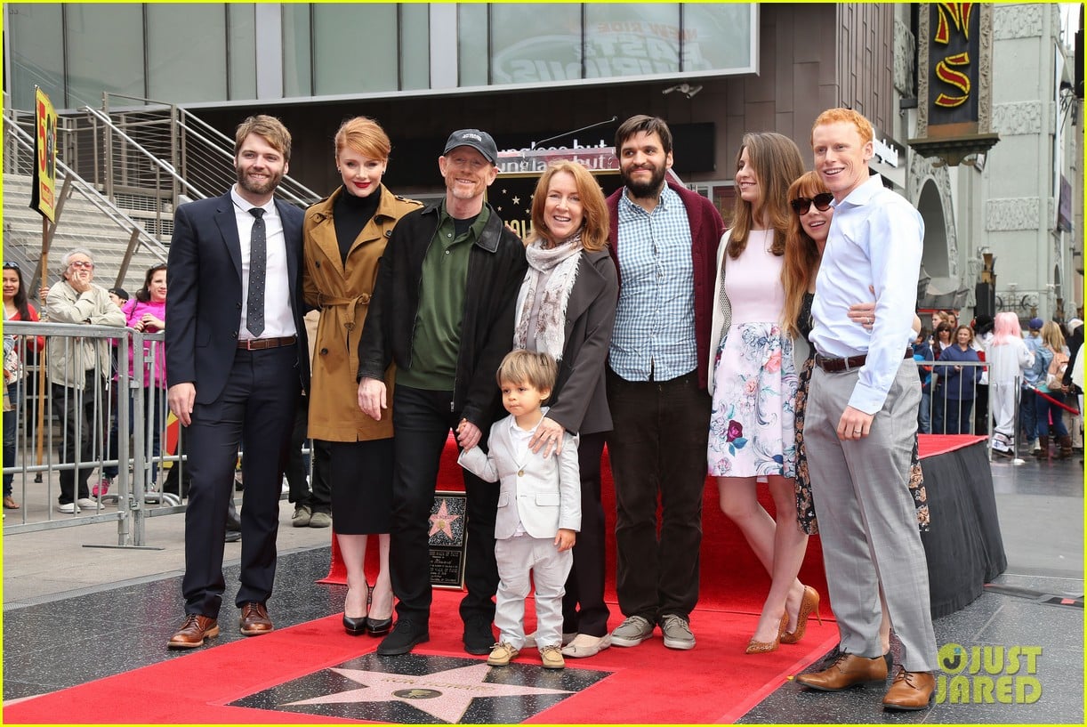 Ron Howard Gets Support From Entire Family At 2nd Star Hollywood Walk ...