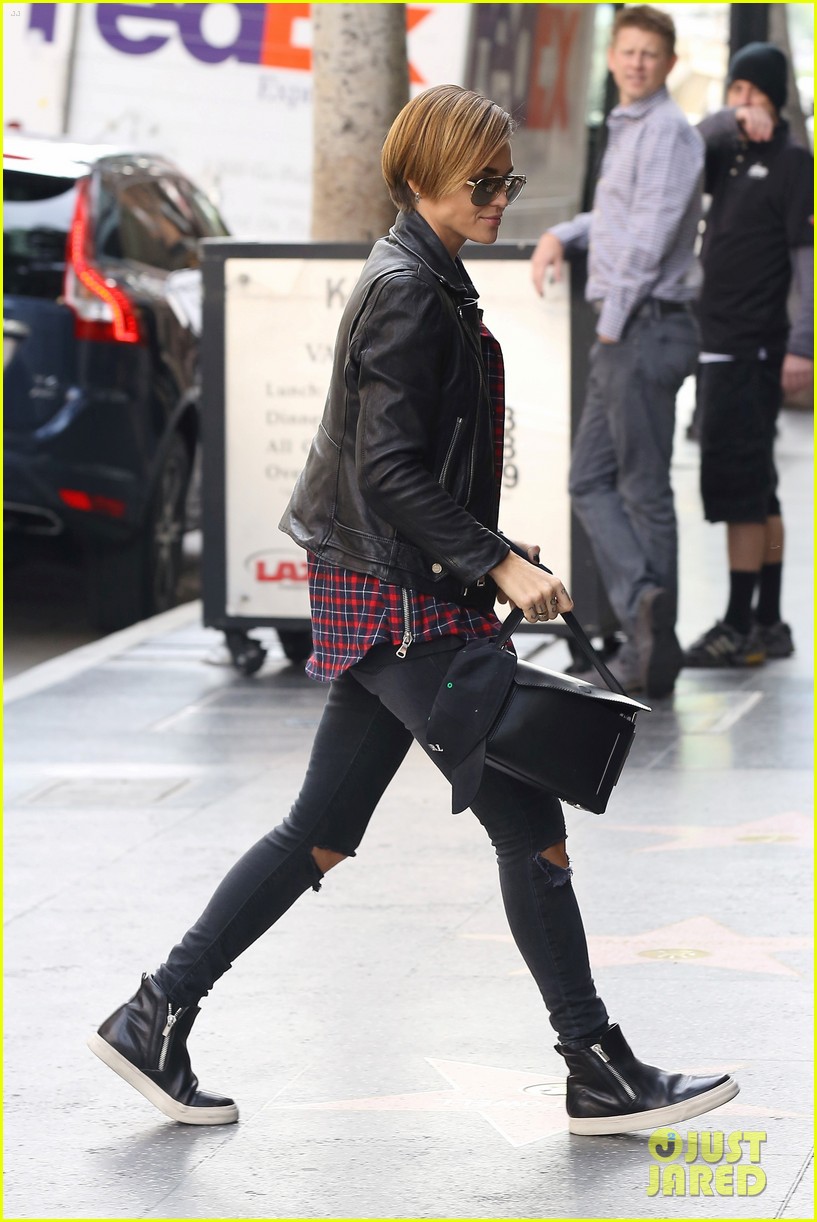 Ruby Rose & Singer Halsey Meet Up for Lunch Date: Photo 3536105 ...