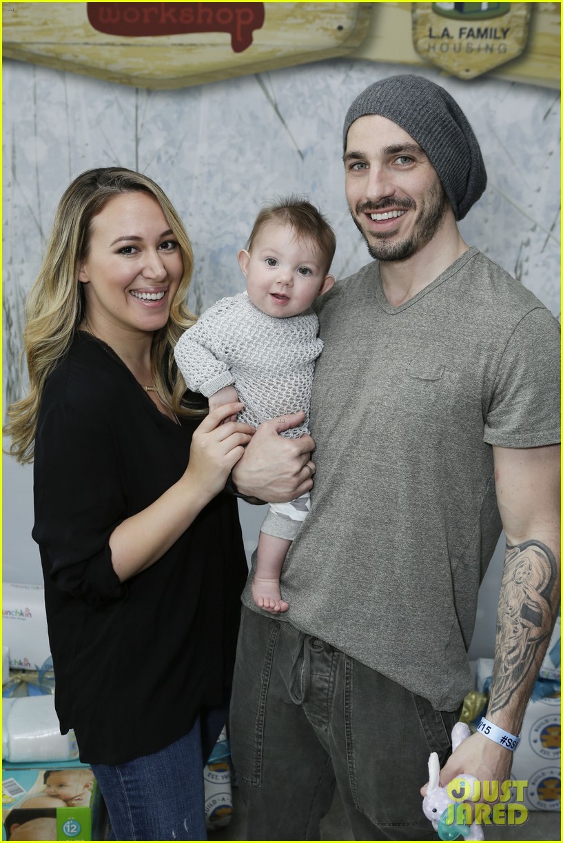 Sarah Michelle Gellar Takes Her Kids to Meet Santa!: Photo 3525295 ...