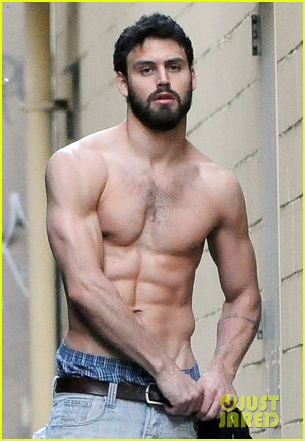 Ryan Guzman Shows Off Buff Body During Photo Shoot!: Photo 3587217 ...