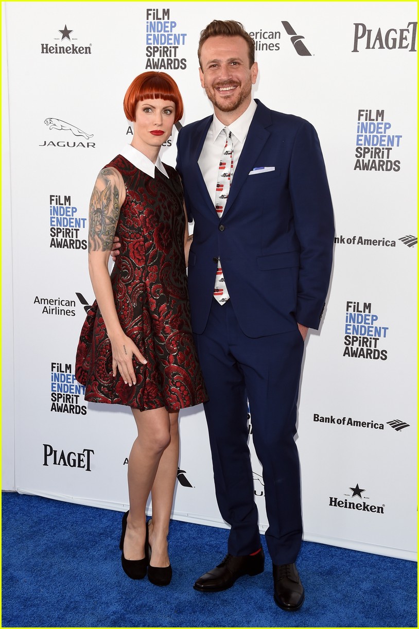Jason Segel Brings Girlfriend Alexis Mixter to Spirit Awards 2016 ...