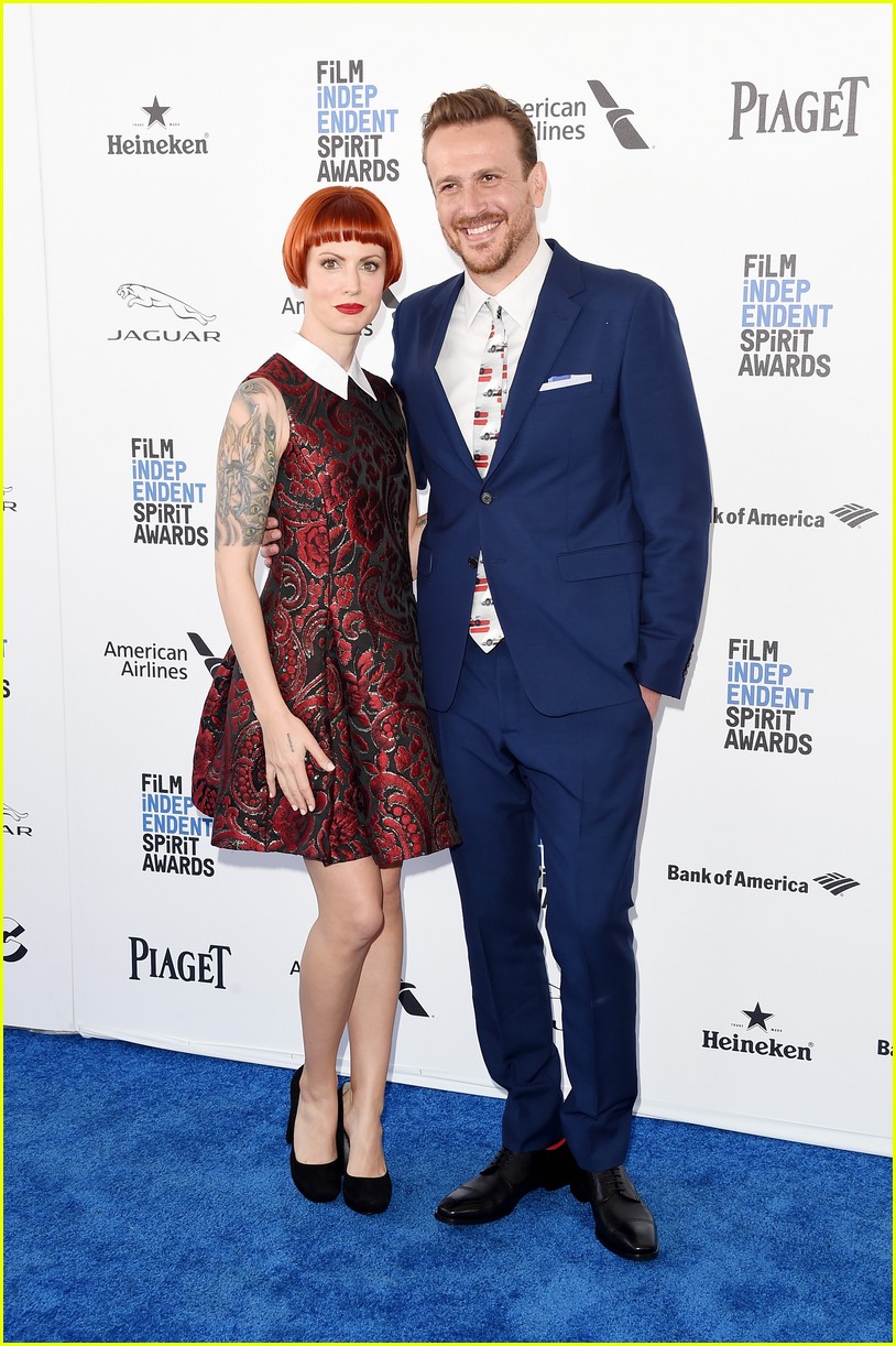 Jason Segel Brings Girlfriend Alexis Mixter to Spirit Awards 2016 ...