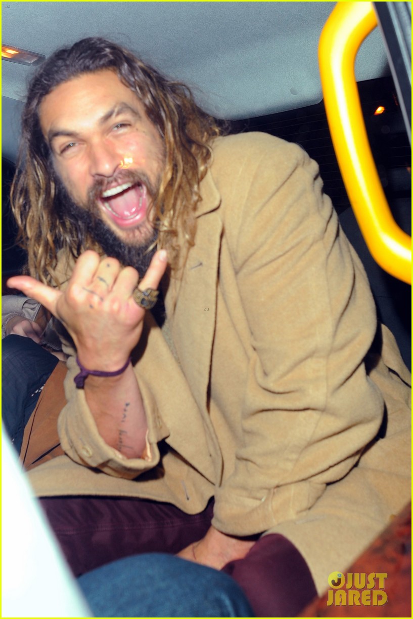 Jason Momoa Shows Off Insane Bod in Shirtless Workout Video: Photo ...