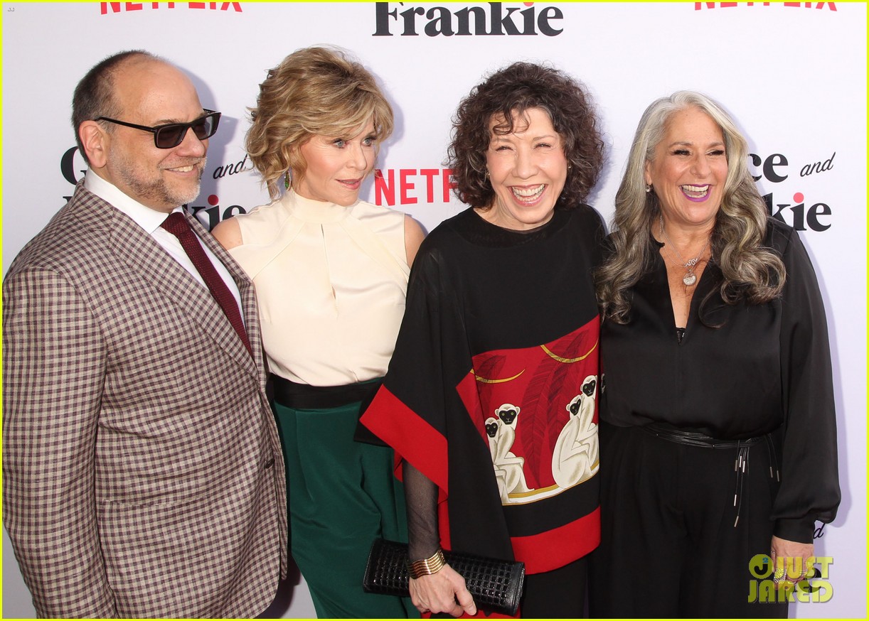 Jane Fonda & Lily Tomlin Team Up At 'Grace & Frankie' Season 2 Premiere ...